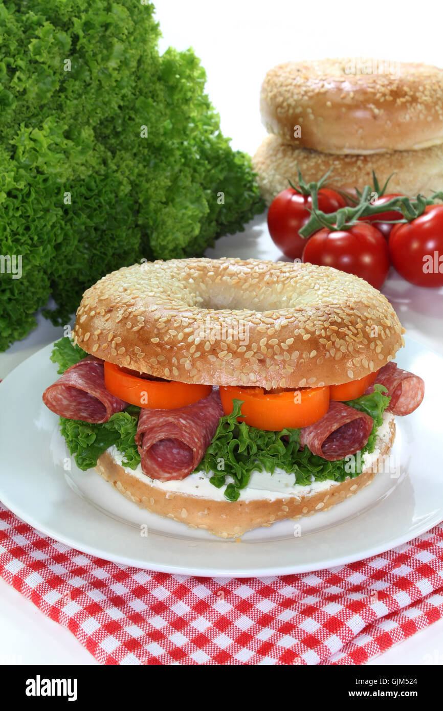 Bagel bread hi-res stock photography and images - Alamy