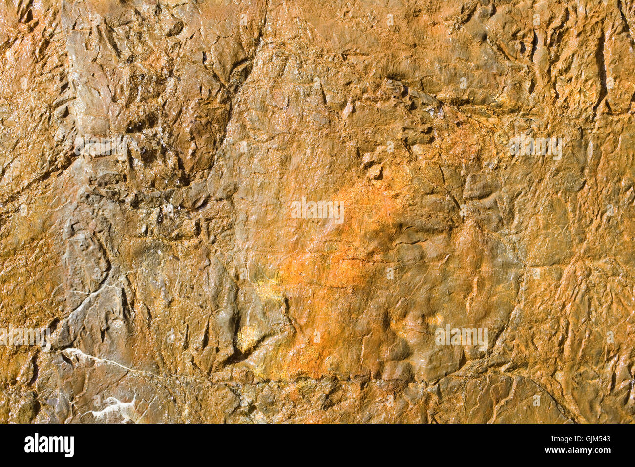 Hard wet rock wall hi-res stock photography and images - Alamy