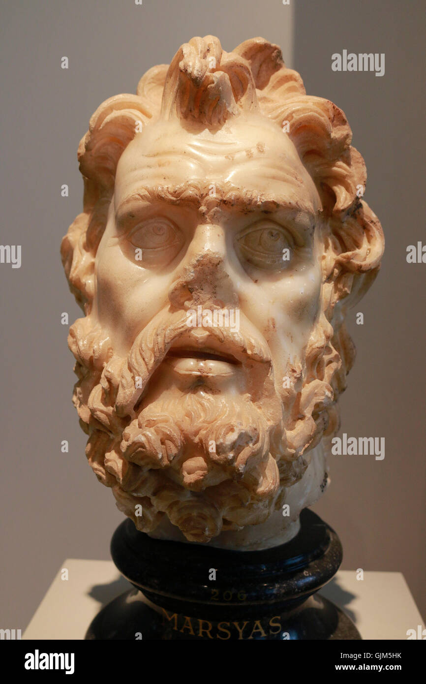 Statue of marsyas hi-res stock photography and images - Alamy