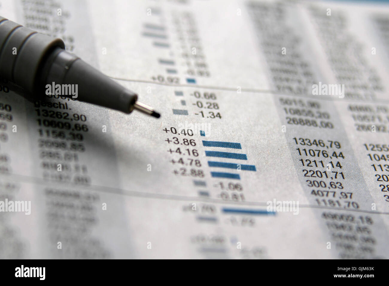 newspaper journal stock exchange Stock Photo - Alamy