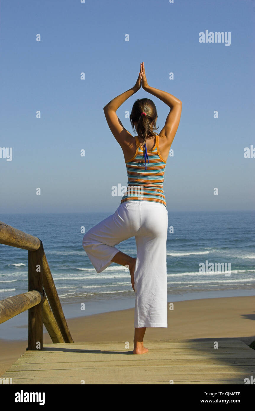 woman lifestyle beach Stock Photo - Alamy