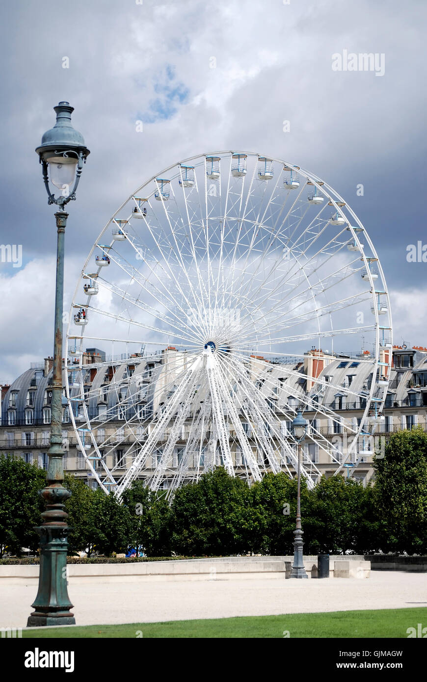 Paris wheel hi-res stock photography and images - Alamy