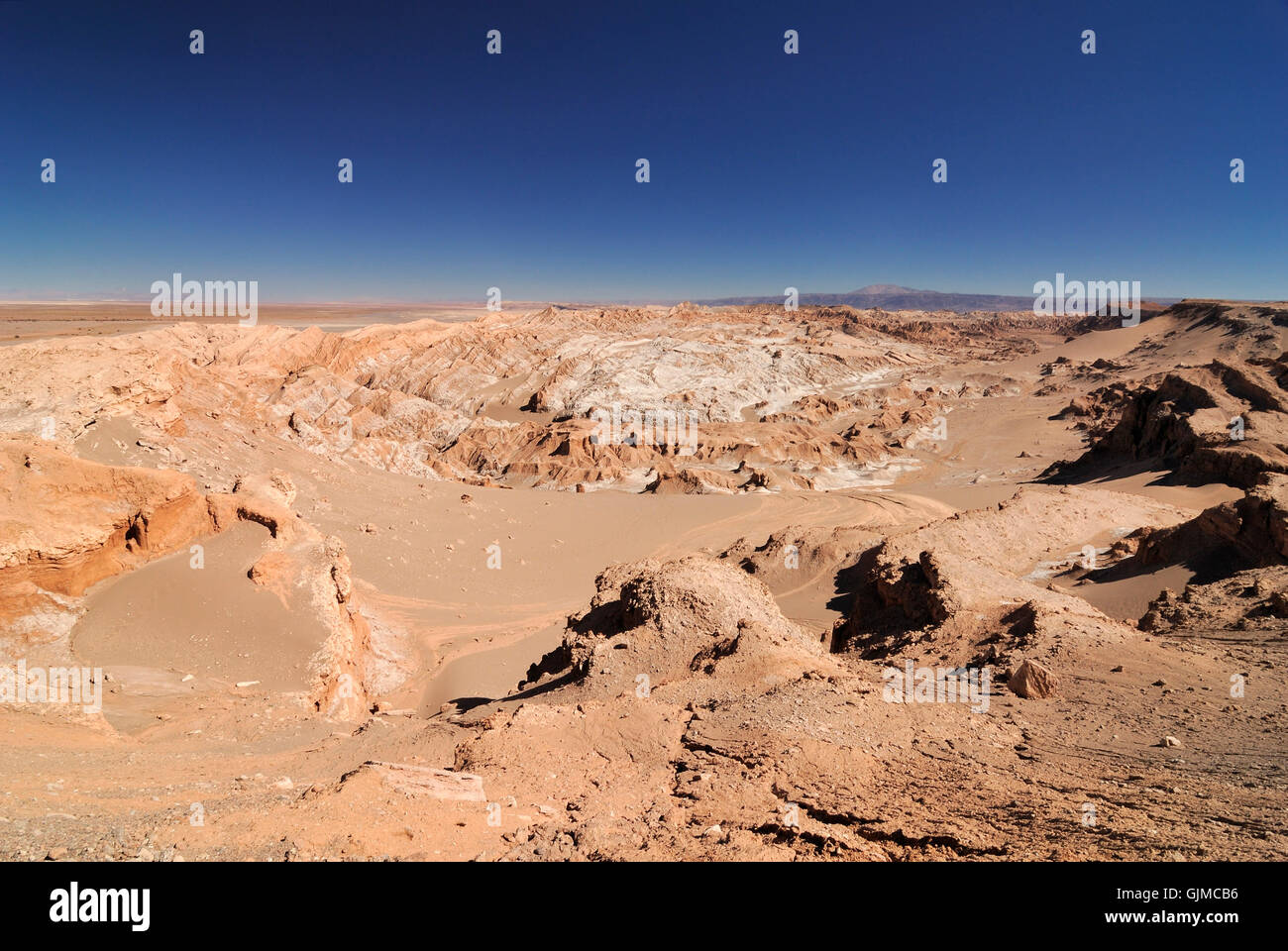 Wasteland valley hi-res stock photography and images - Alamy