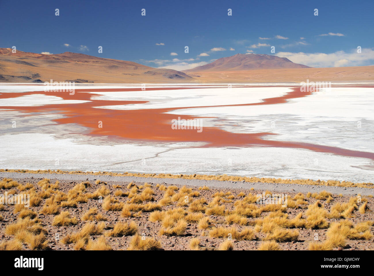 Salt lagoon mountain range hi-res stock photography and images - Alamy