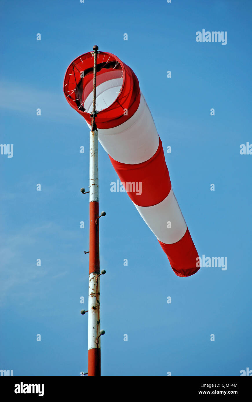 Windy stormy hi-res stock photography and images - Alamy