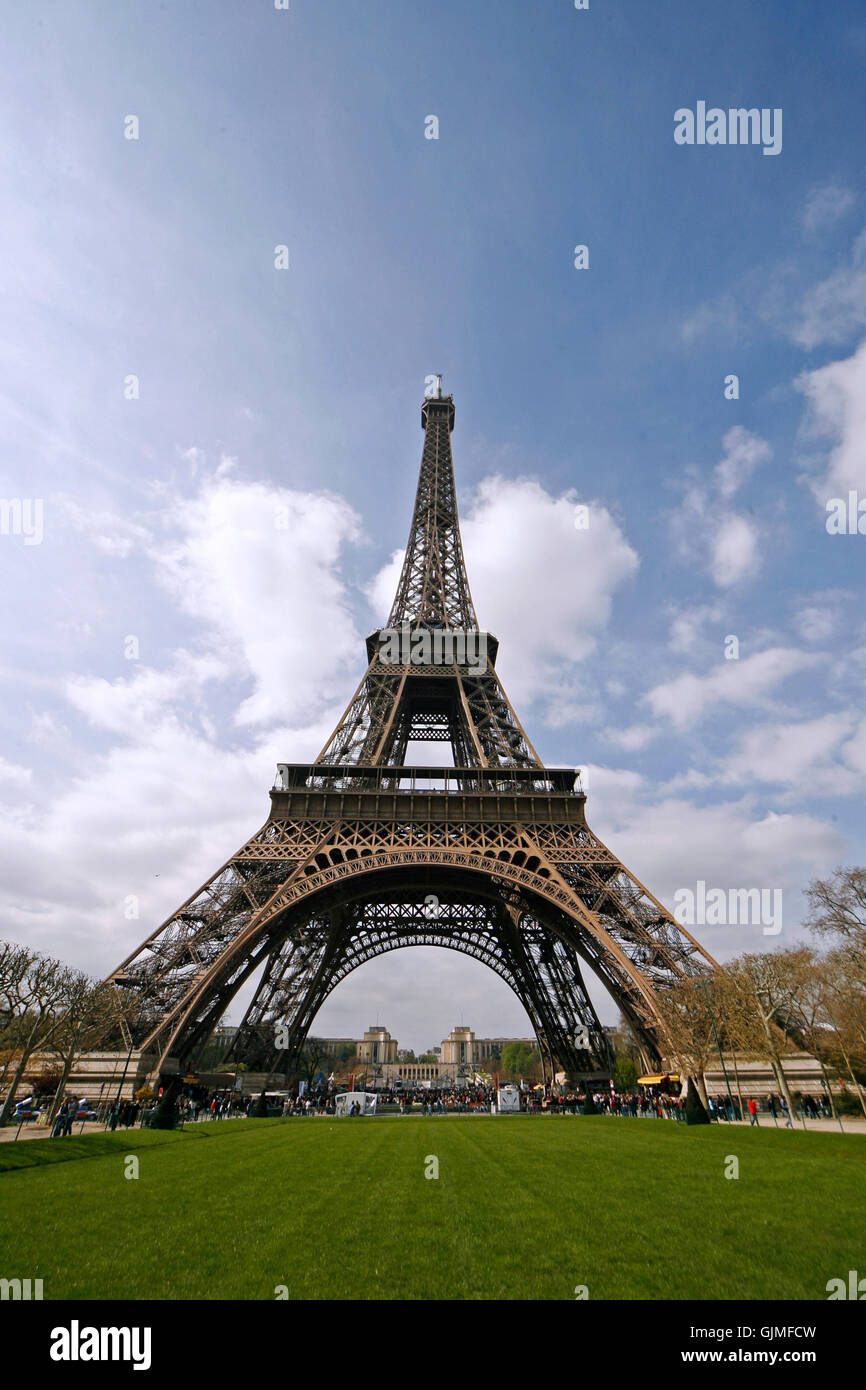 France tower hi-res stock photography and images - Alamy