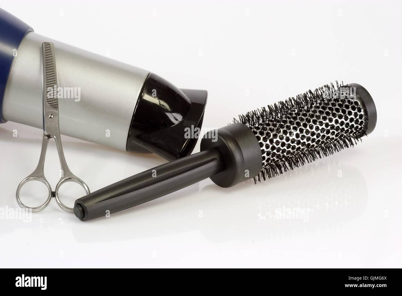 brush scissors scissor Stock Photo - Alamy