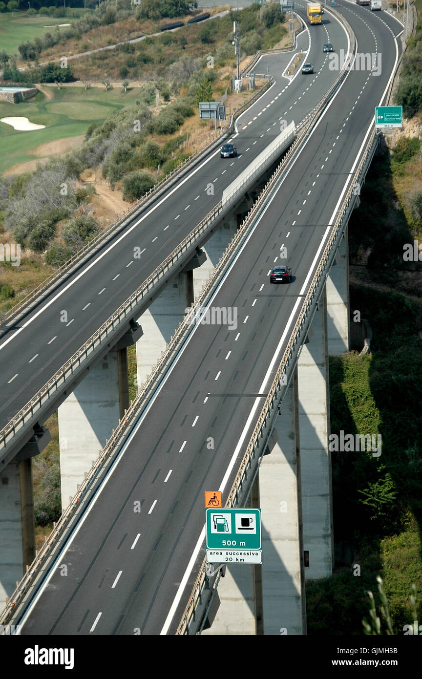 Viaduct bridge in liguria hi-res stock photography and images - Alamy