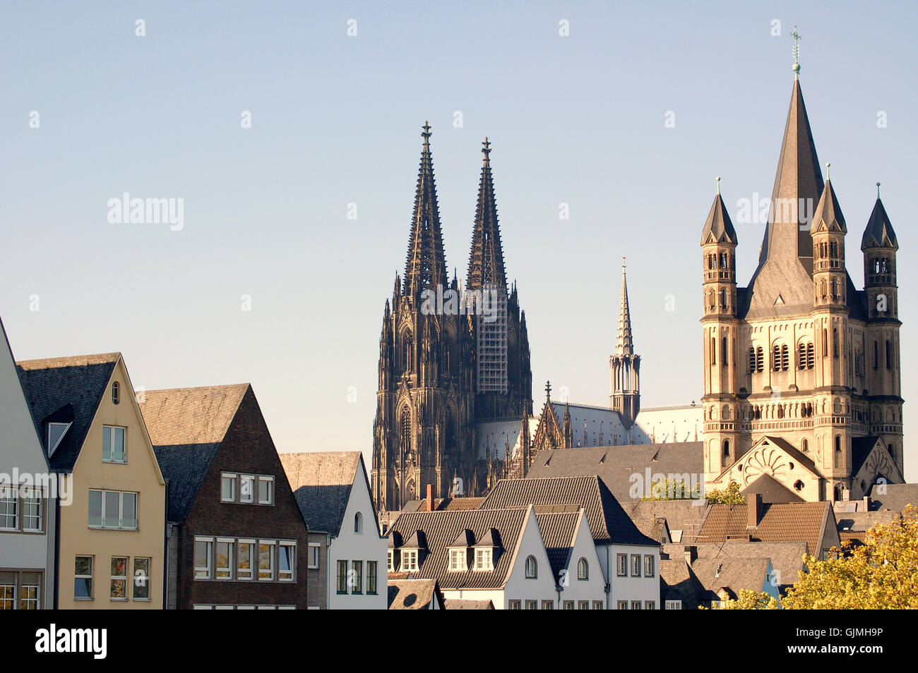 Monument houses hi-res stock photography and images - Alamy