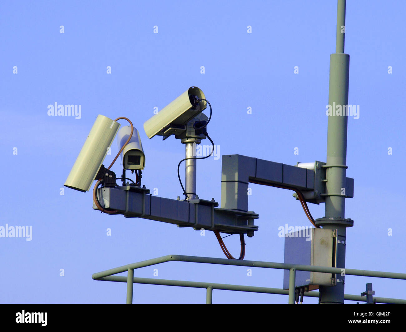Mast camera hi-res stock photography and images - Alamy