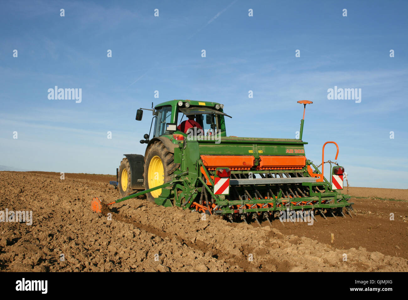 Back sowing hi-res stock photography and images - Alamy