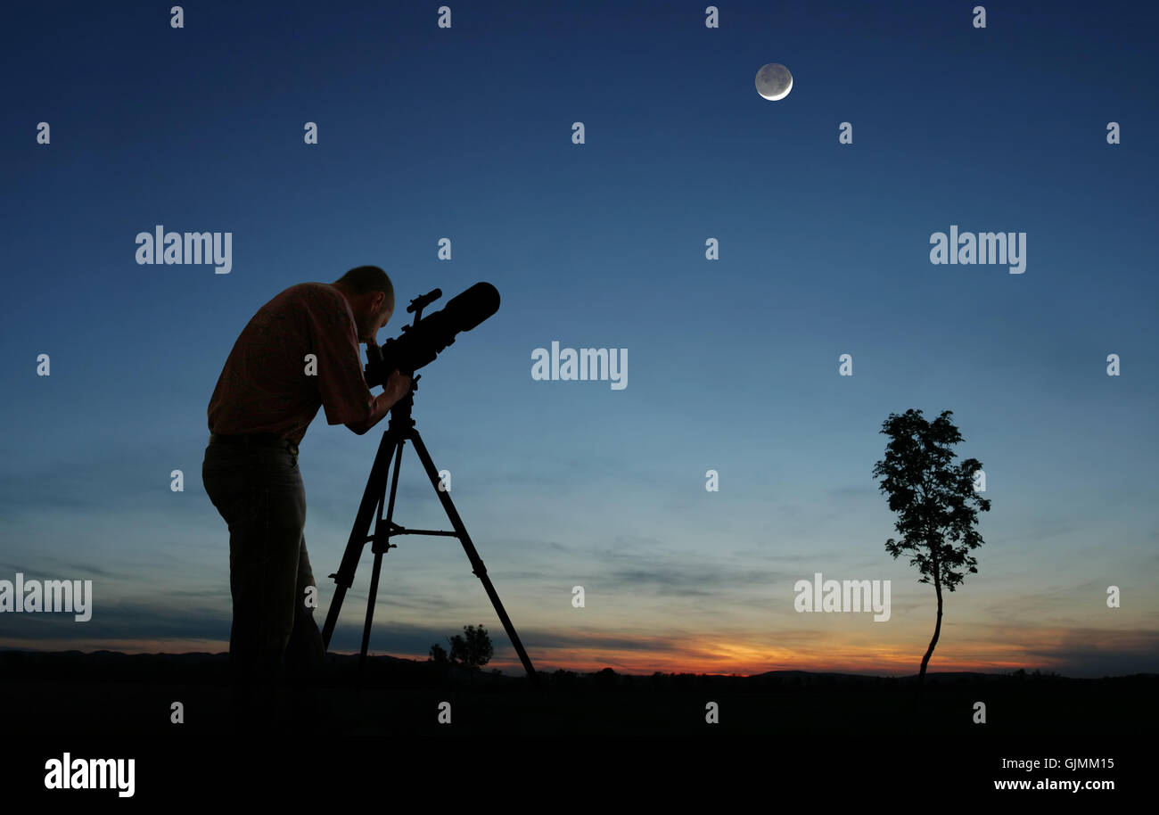 Nighttime telescope hi-res stock photography and images - Alamy