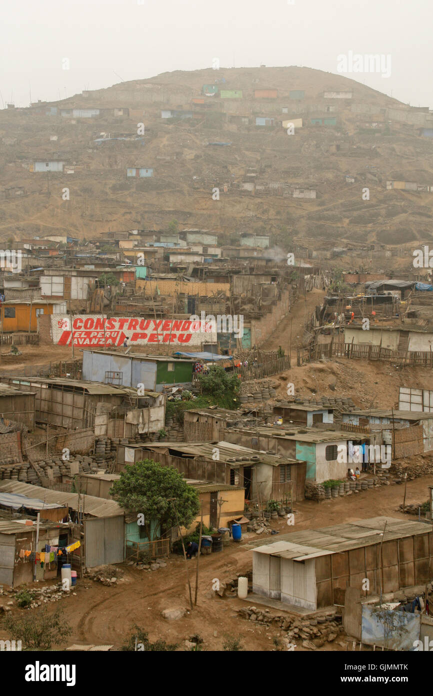 Peru slum peru poverty hi-res stock photography and images - Alamy