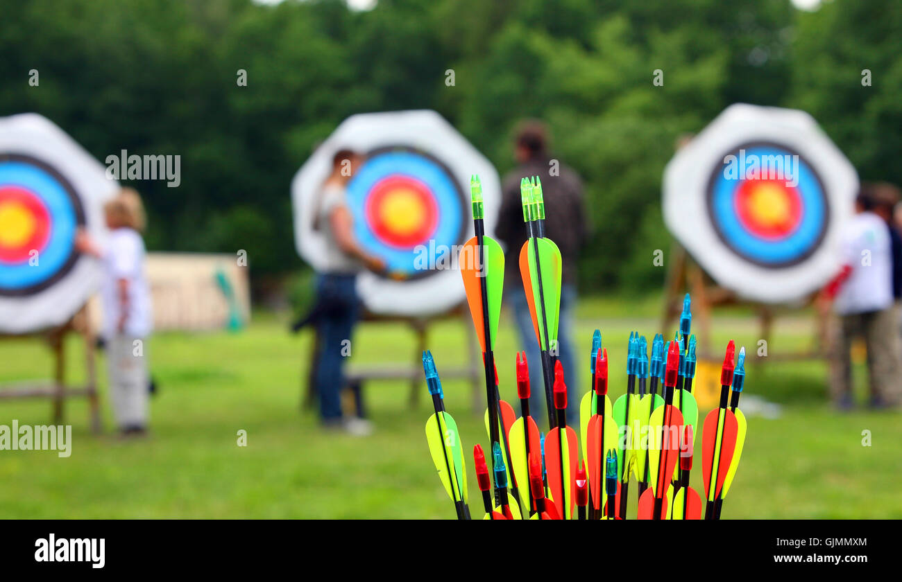 Arc with arrows hi-res stock photography and images - Alamy