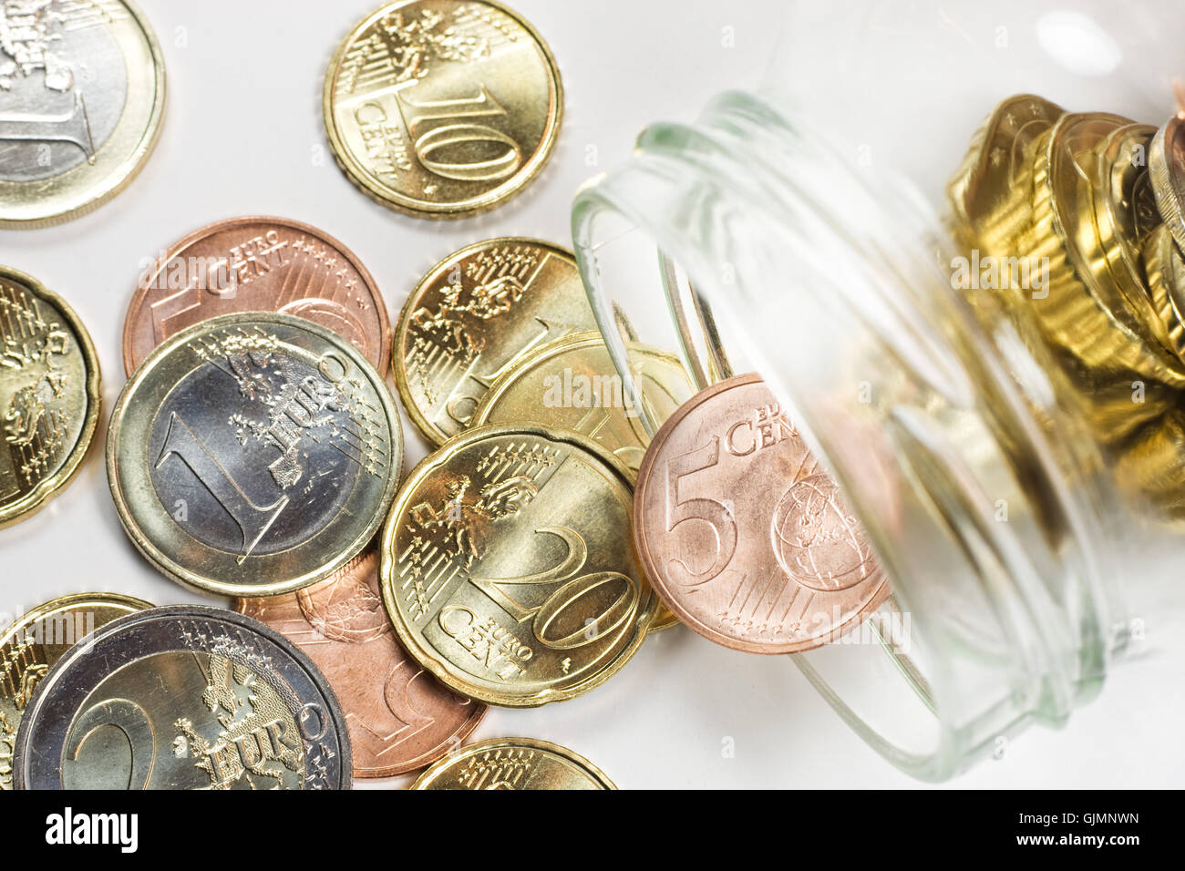 Euro copper coins hi-res stock photography and images - Alamy