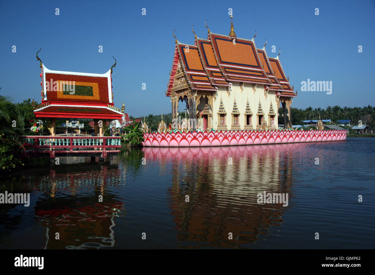 Landmark religion reflection hi-res stock photography and images - Alamy