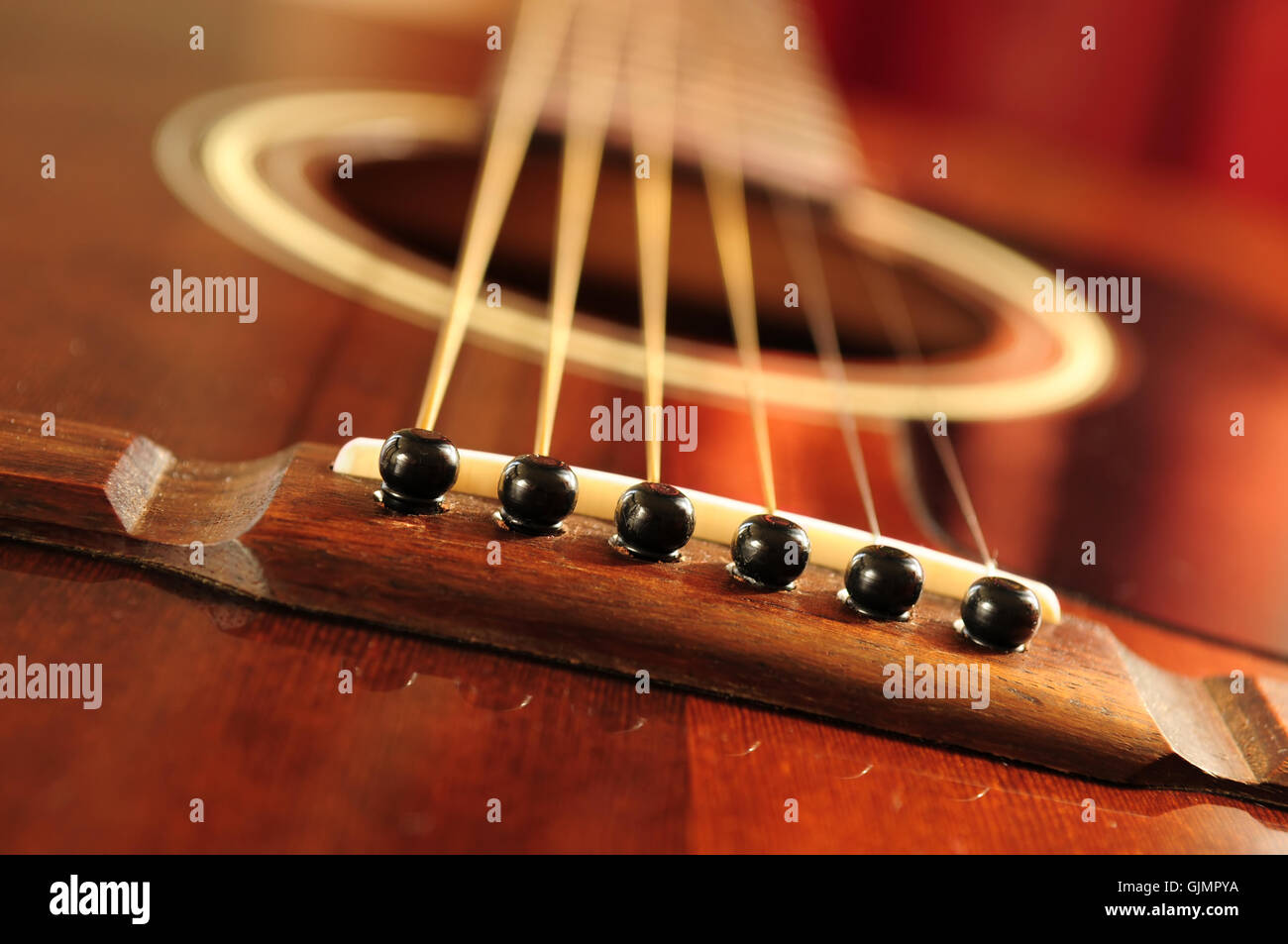 guitar strings wooden Stock Photo - Alamy