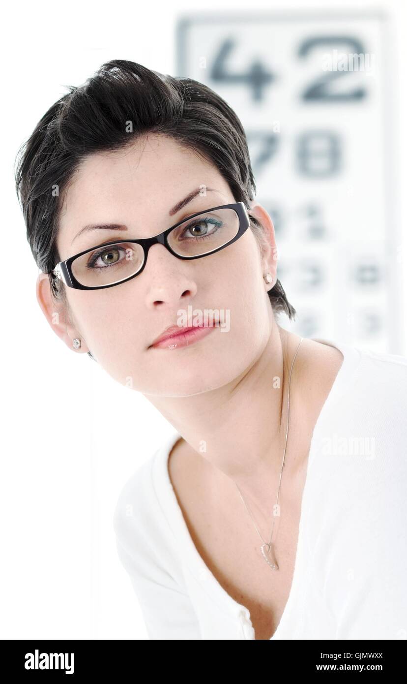 Doctor optometry portrait optometrist hi-res stock photography and ...