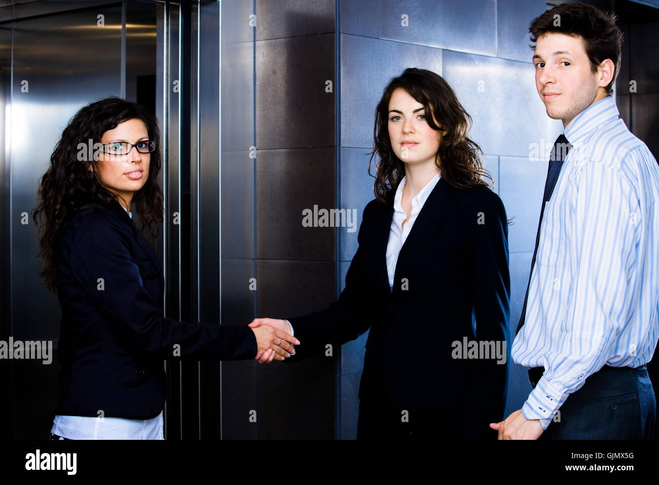 woman wait waiting Stock Photo - Alamy