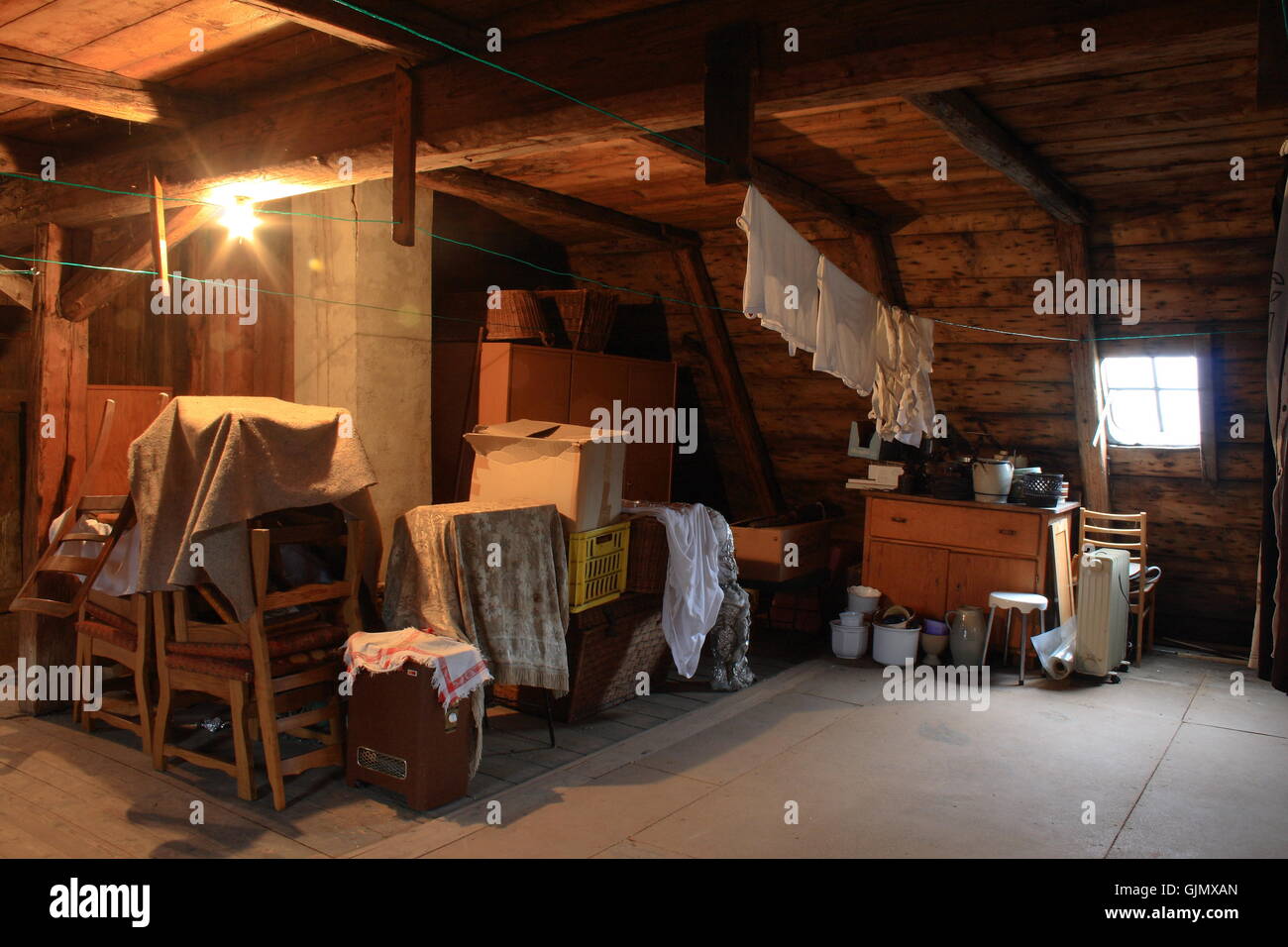 Disused lift hi-res stock photography and images - Alamy