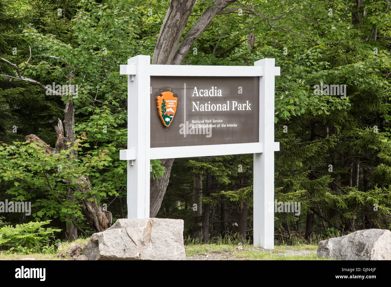Entrance sign acadia national park hi-res stock photography and images ...