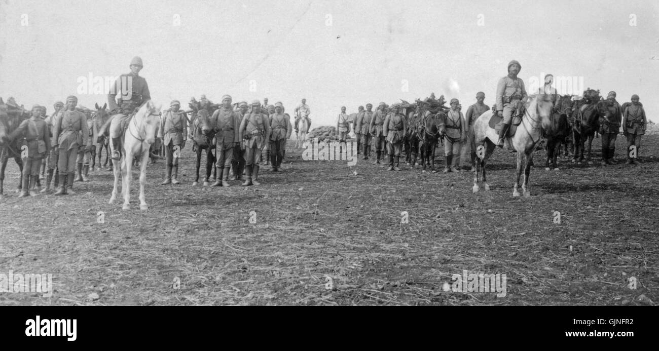 Ottoman machine gun company 1917 Stock Photo - Alamy