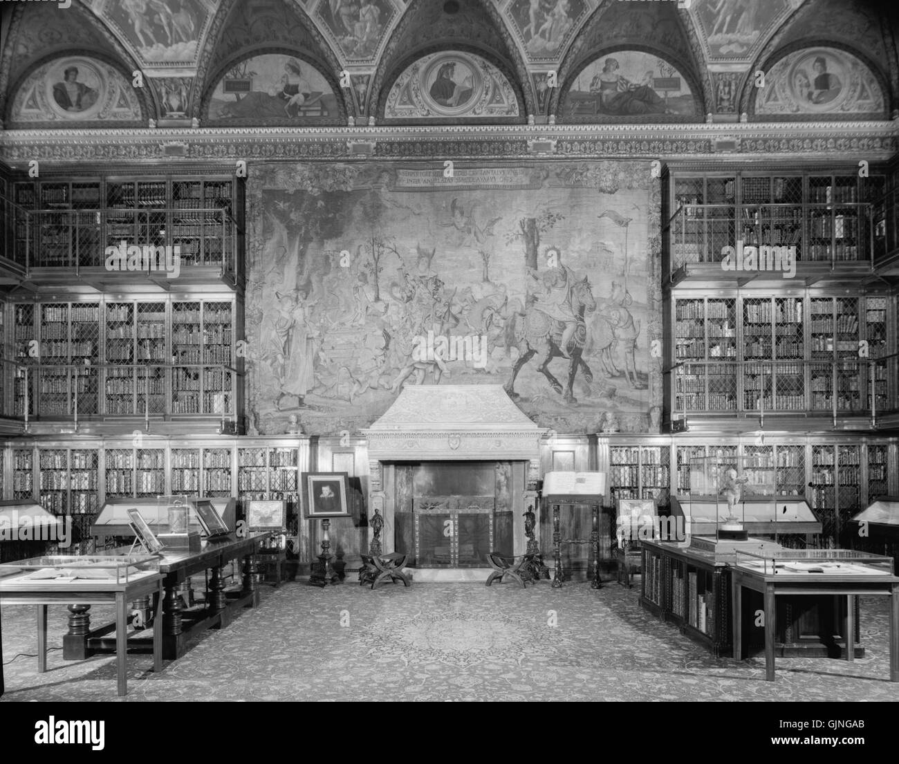 Photographic books Black and White Stock Photos & Images - Alamy