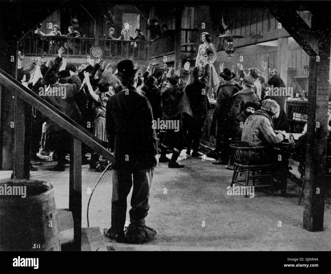 This book explores the history of cinema, focusing on the 1925 silent ...