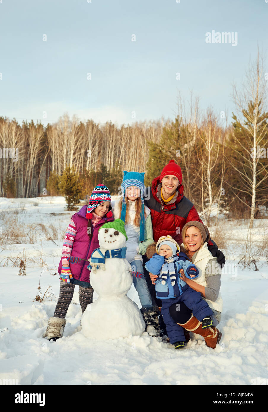 Snowman family hi-res stock photography and images - Alamy