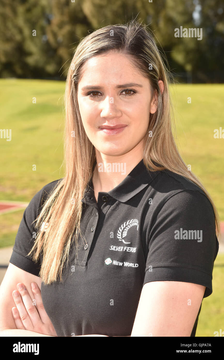 Silver ferns netball team hi-res stock photography and images - Alamy