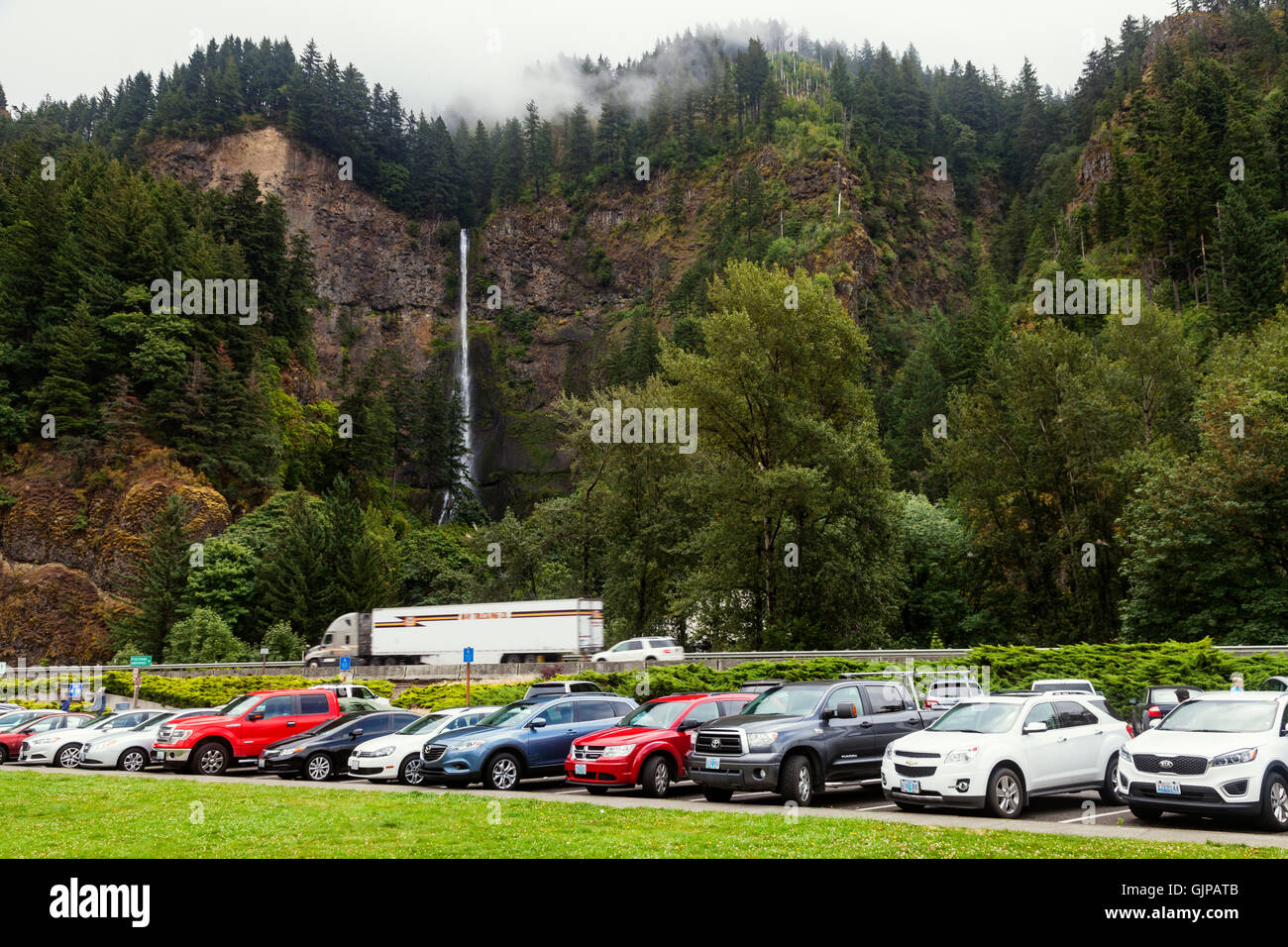 Multnomah Falls sits along Interstate 84 and Historic US 30 along the ...