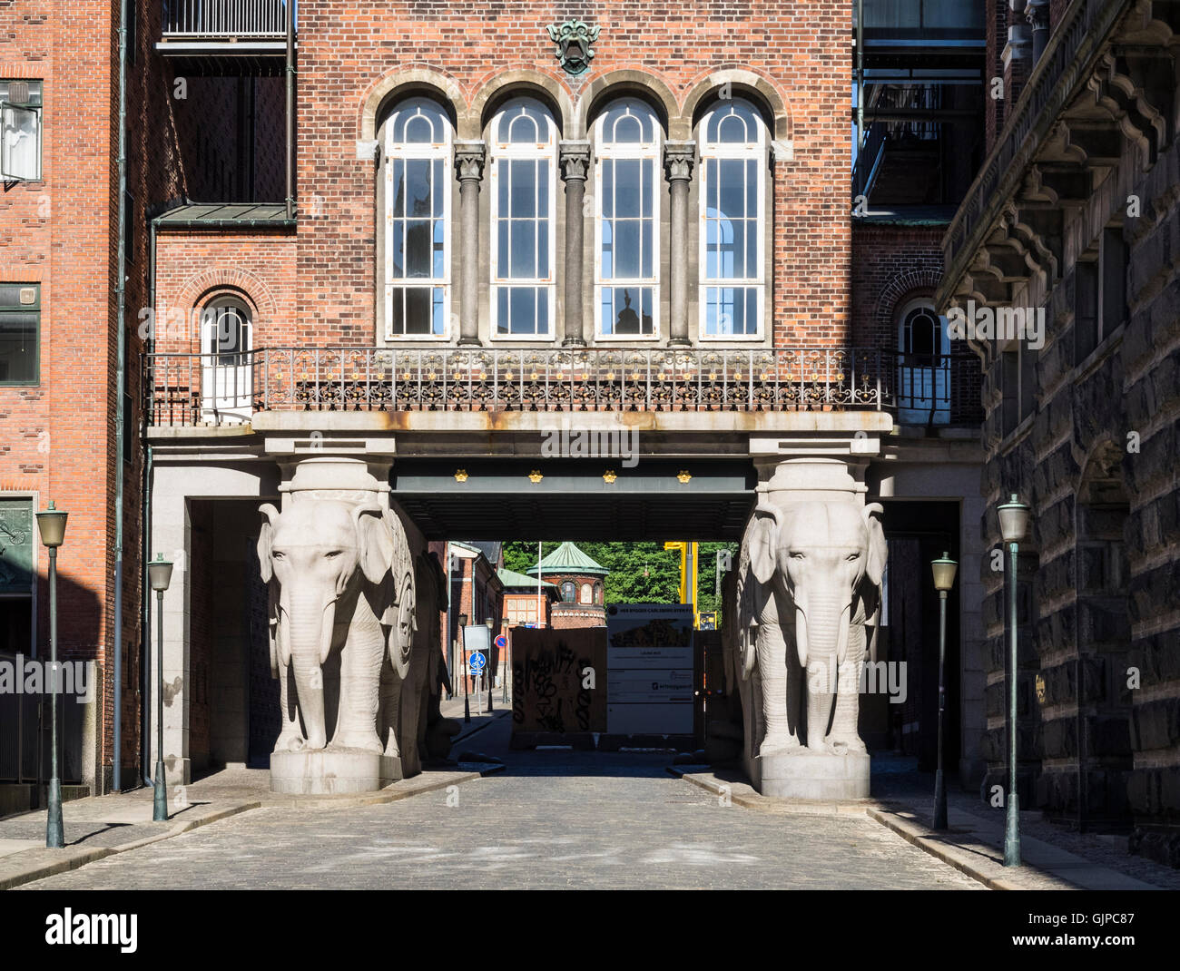 Carlsberg brewery elephant gate elephant hi-res stock photography and ...