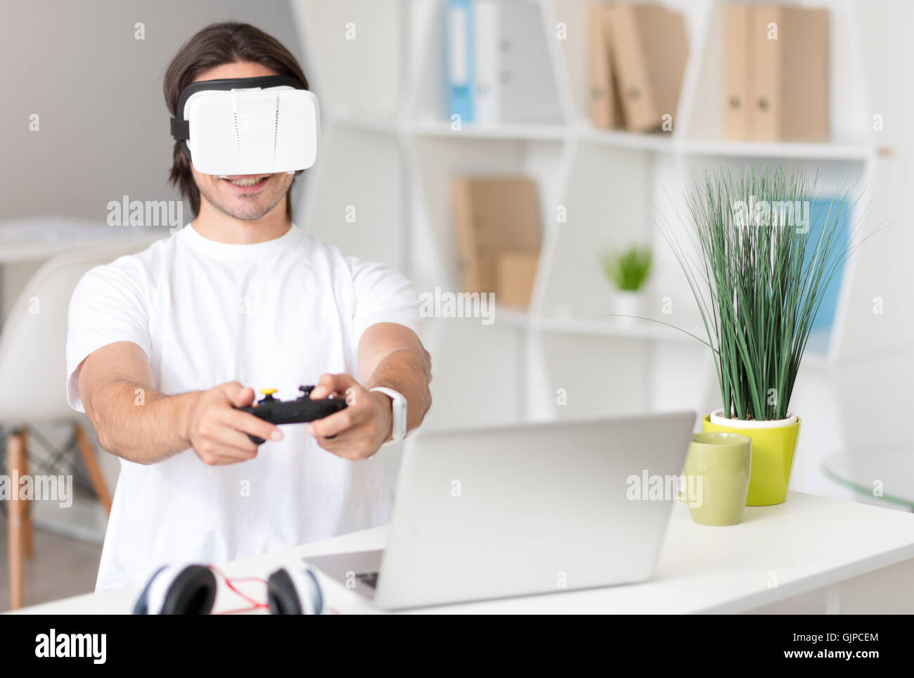 Man playing video game alone hi-res stock photography and images - Alamy