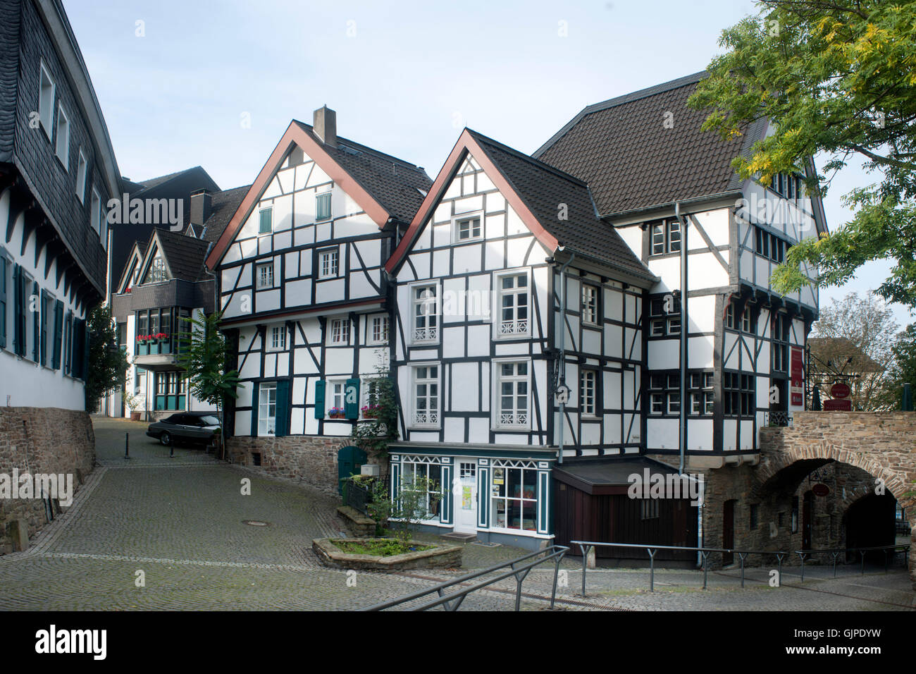 Deutschland, Nordrhein-Westfalen, Mühlheim an der Ruhr, Altstadt, links ...