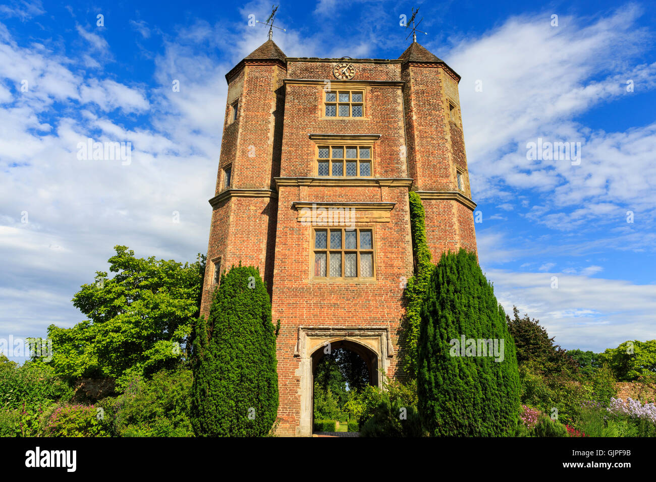 Sissinghurst Castle Tower, historic castle and gardens in Kent, England ...
