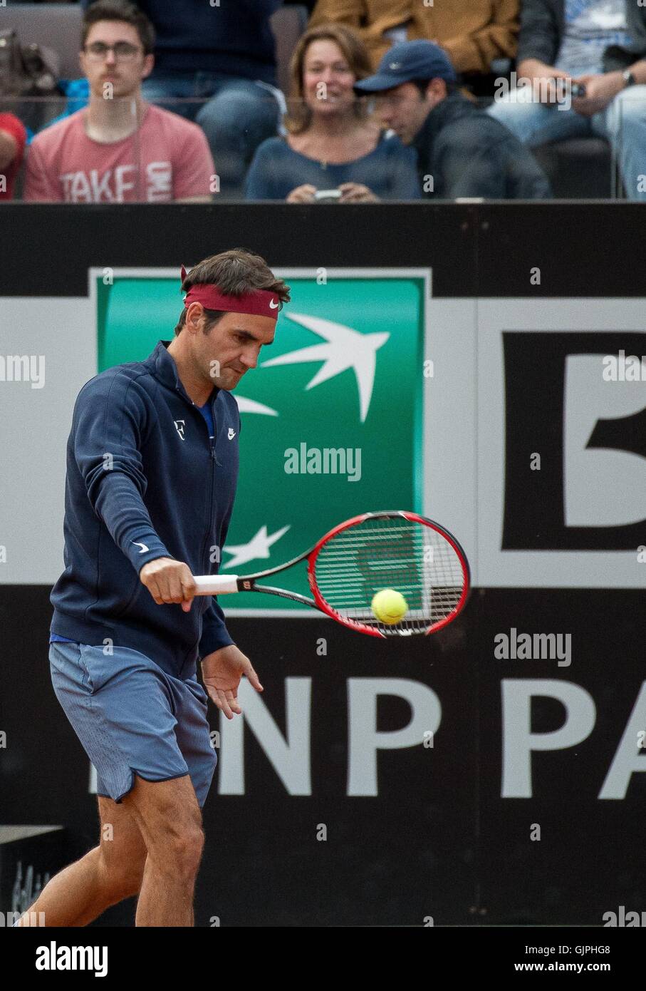 Internazionali BNL d'Italia 2016 - Roger Federer training session ...