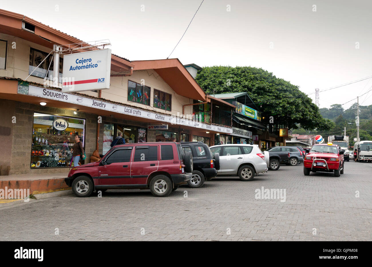 Town centre street hi-res stock photography and images - Alamy