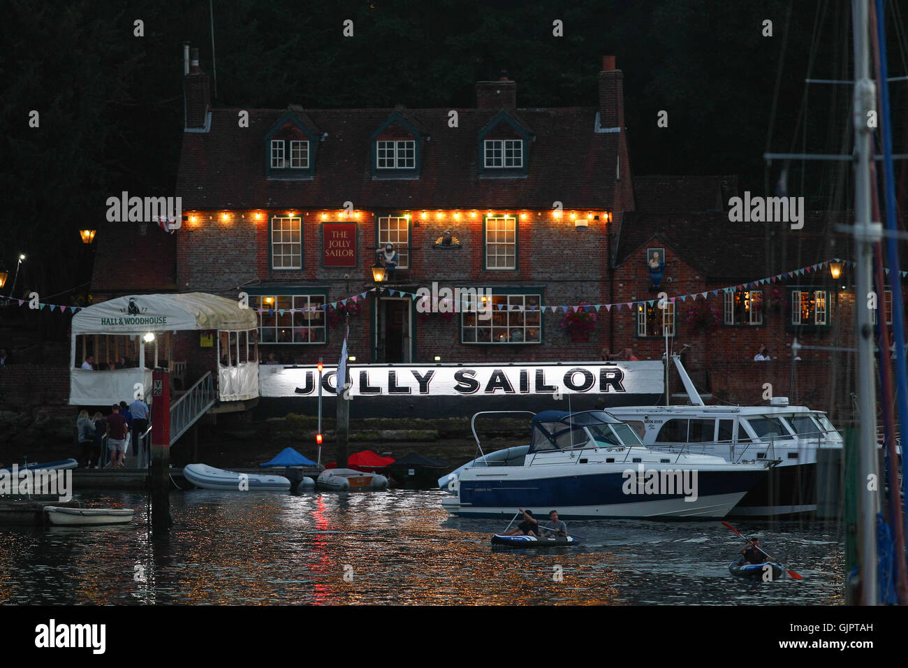 The famous Jolly Sailor on the beautiful River Hamble, Old Bursledon ...