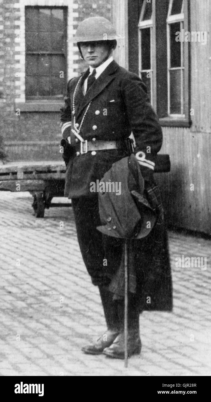 royal navy sailor officer Lieutenant in shore landing equipment with ...