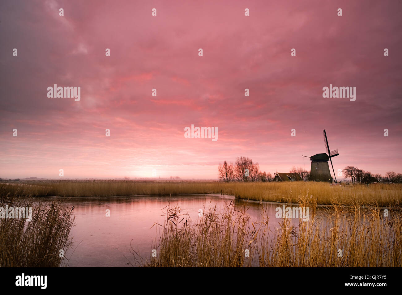 winter sunset holland Stock Photo - Alamy