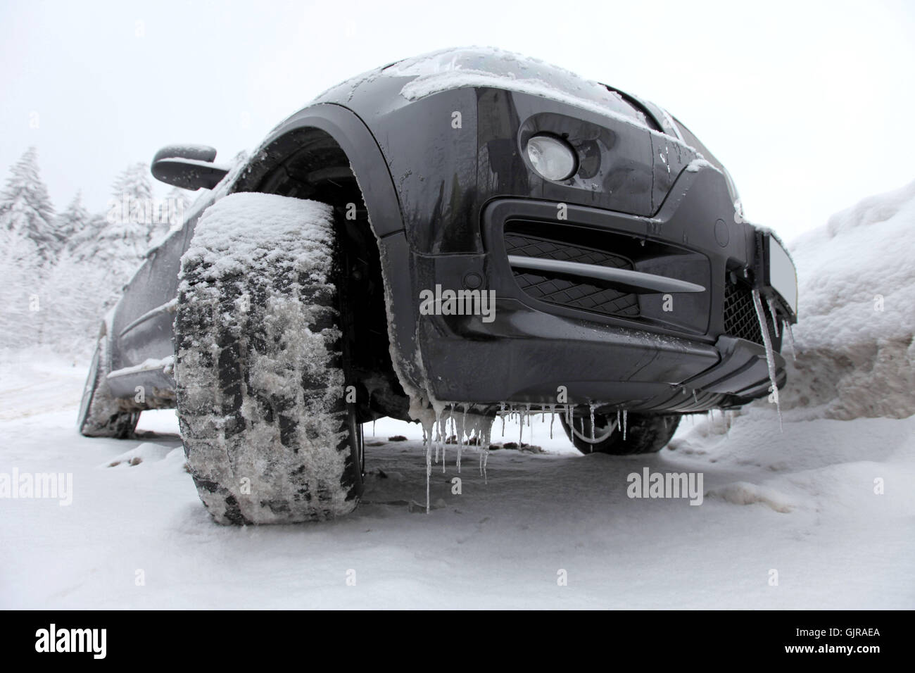 Icy SUV Car Stock Photo - Alamy