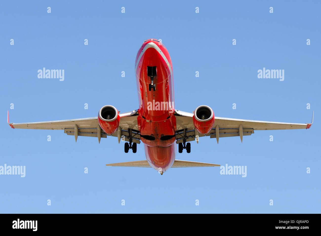Commercial aero plane hi-res stock photography and images - Alamy