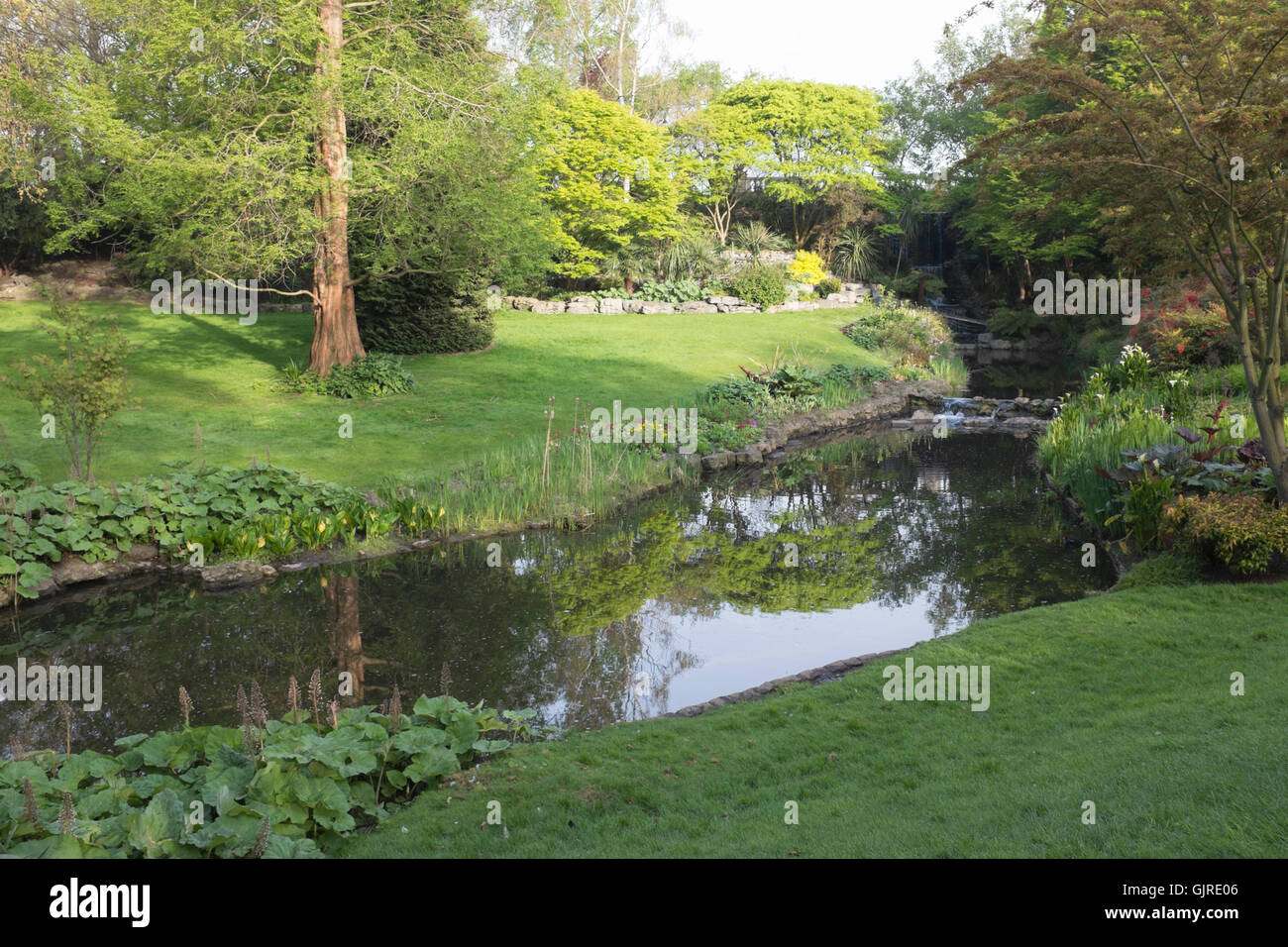 Gardens of londons hyde park hi-res stock photography and images - Alamy