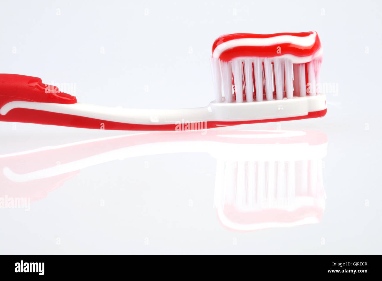 object teeth toothpaste Stock Photo - Alamy