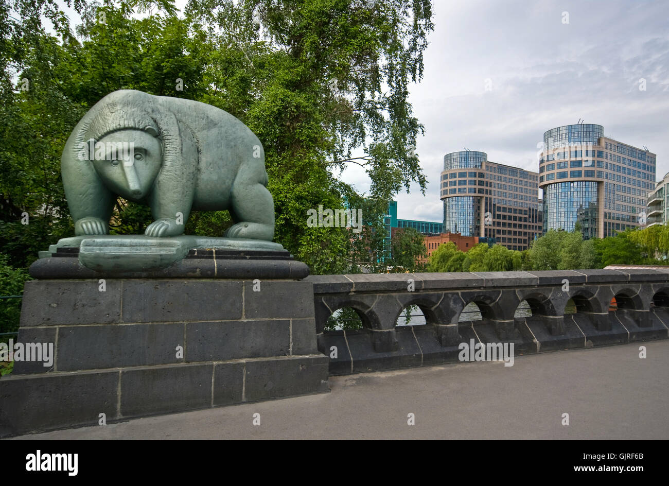 Berliner spreebogen hi-res stock photography and images - Alamy