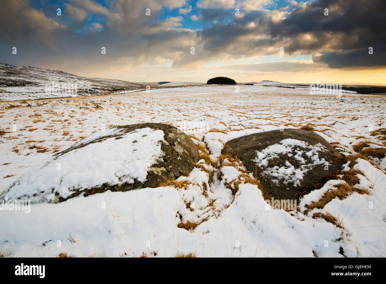 Rough snow hi-res stock photography and images - Alamy