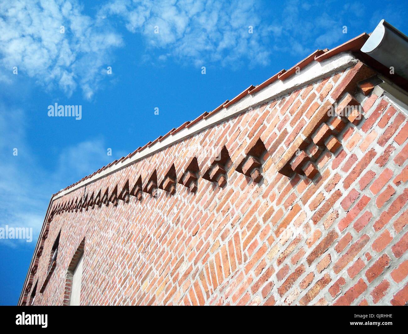 Brick gable wall hi-res stock photography and images - Alamy