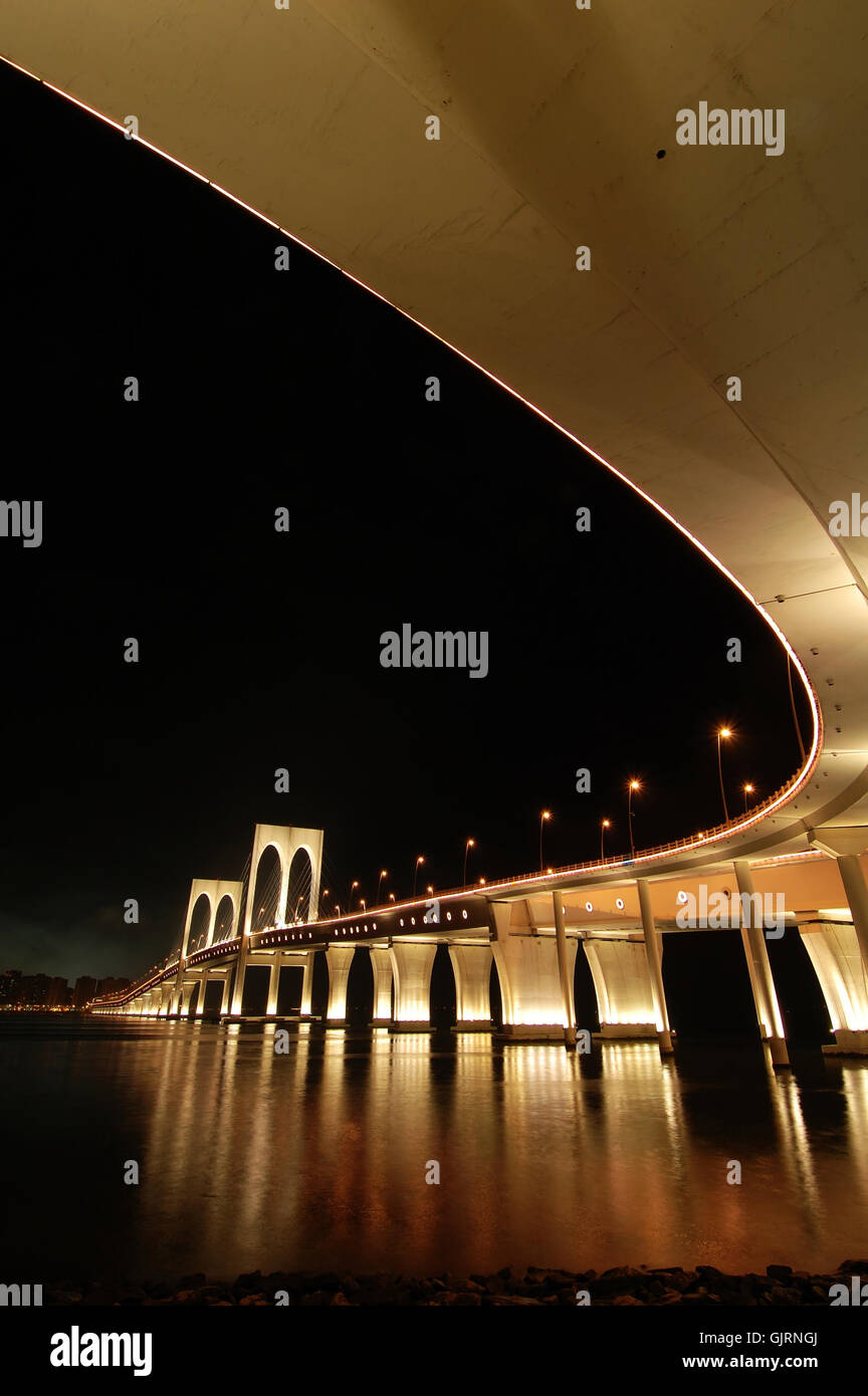 Pearl river delta bridge construction hi-res stock photography and ...