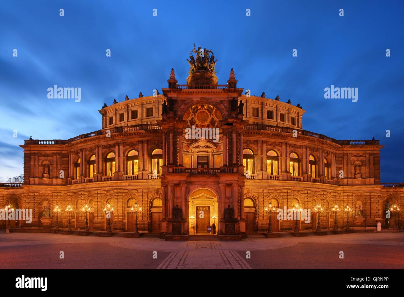 Opera balcony hi-res stock photography and images - Alamy