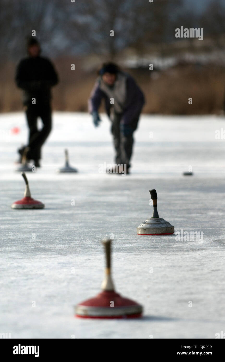Outdoor curling hi-res stock photography and images - Alamy